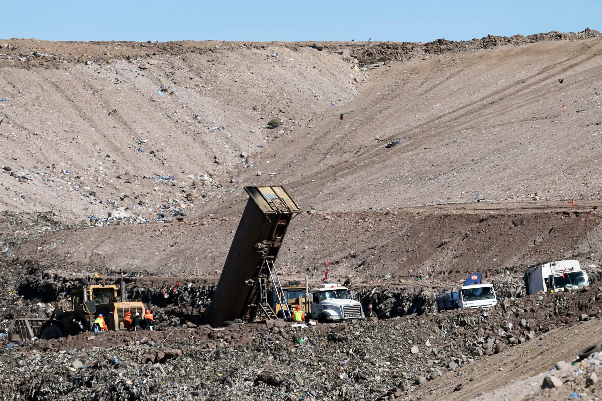 Vertedero Y Citas Minimas - sitio de encuentros
